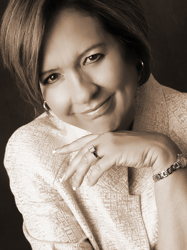 pastor-ruth-bio - Rebaño Chicago